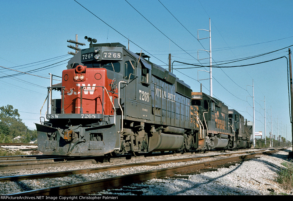 SSW 7268, DRGW 3118, and VMV 3051 Lead NS No. 393